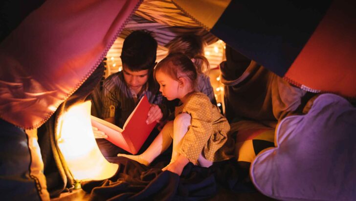 How to Build the Best Indoor Fort with Your Kids