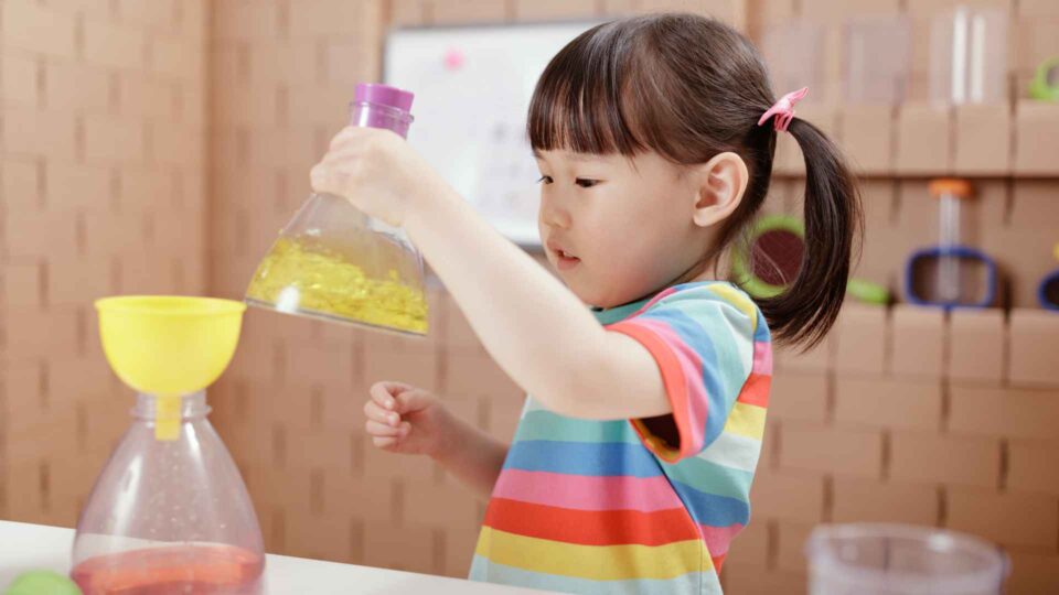 48 Science Experiments That Toddlers Can Try