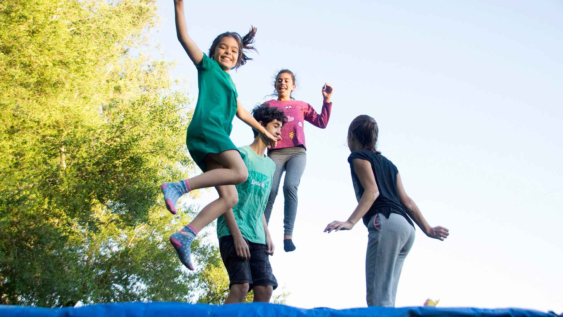 32 Fun & Safe Trampoline Games!